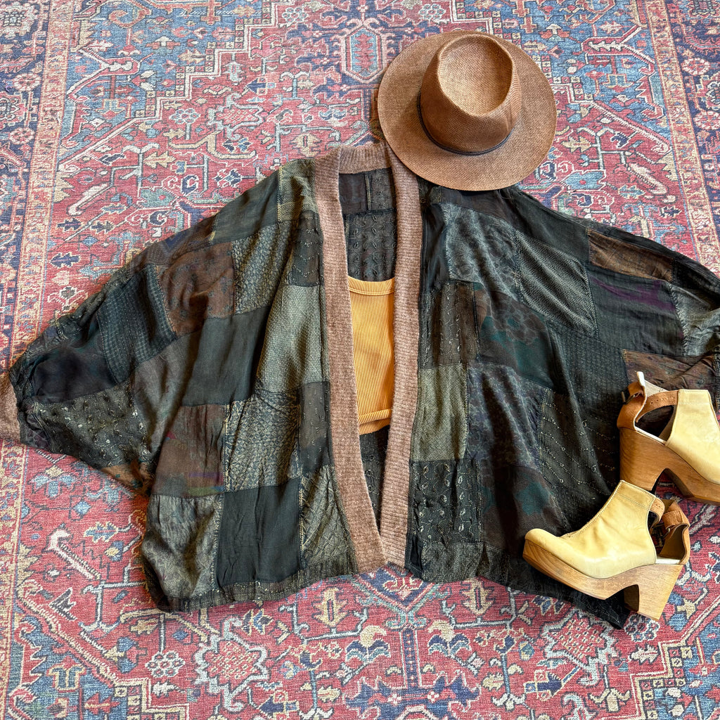 Solstice Stroll Patchwork Batwing Sleeve Kimono Layer - Dark Earth Ton ...